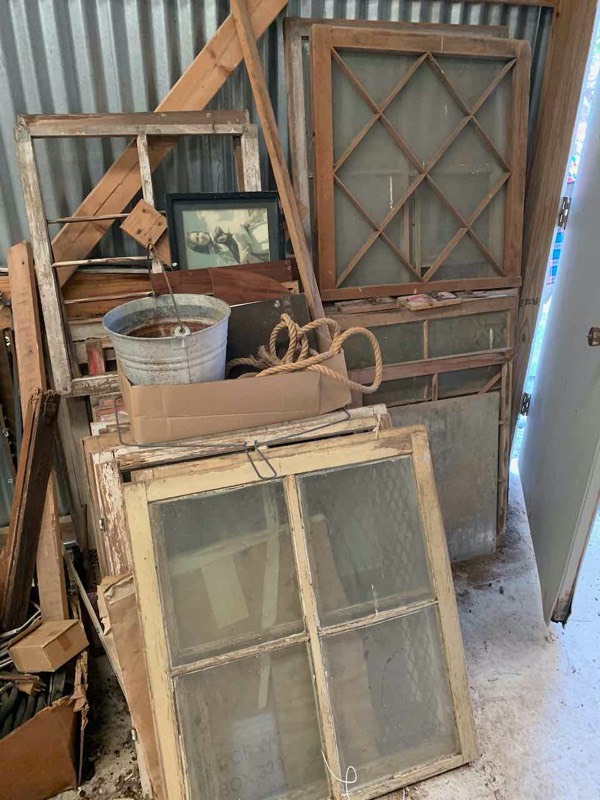 Schwettmann Estate Barn Finds 4 in Fredericksburg | TexasBid